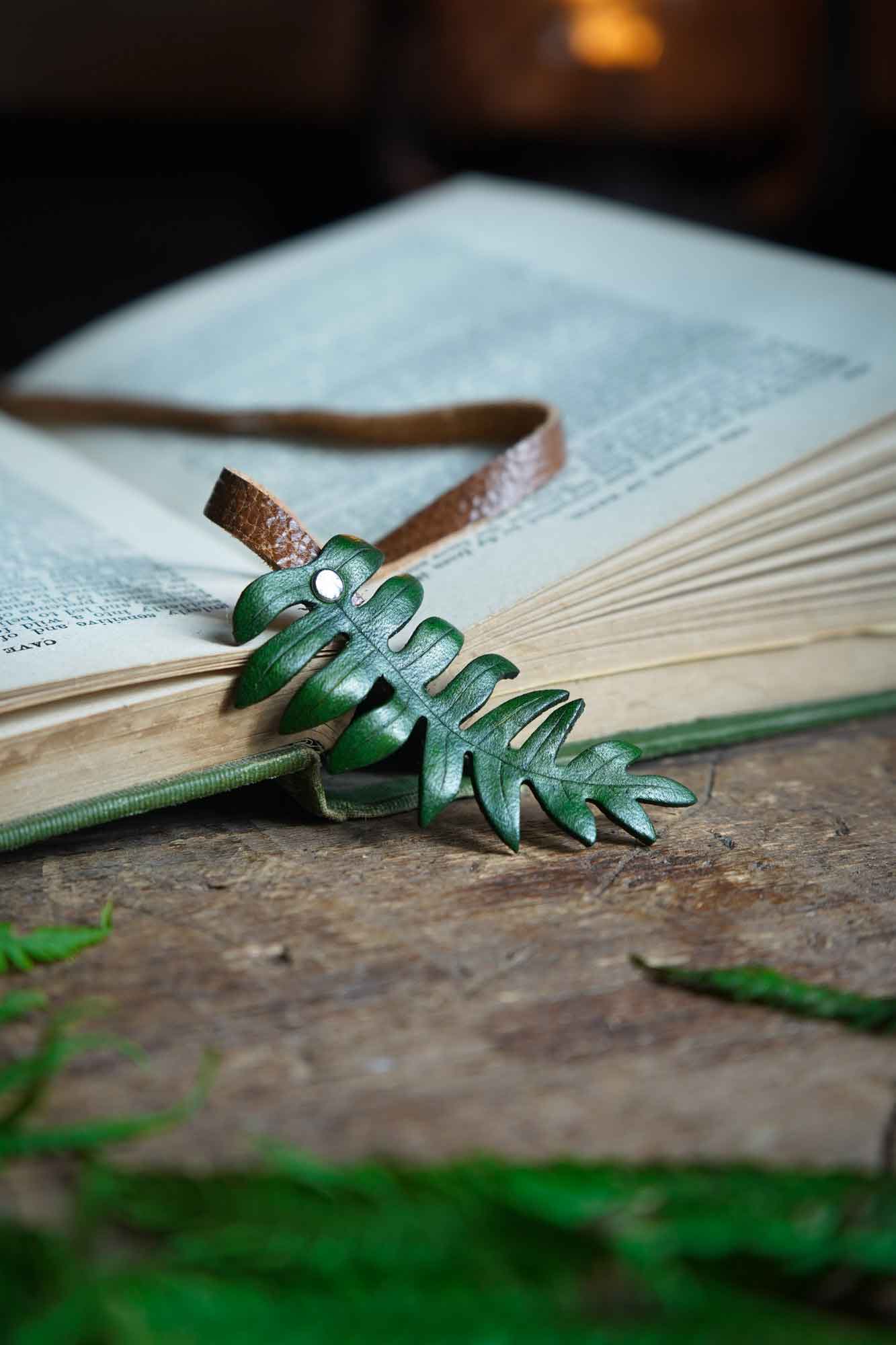 Fern Bookmark - Large - Recycled Leather Bookmarks - Hammerthreads