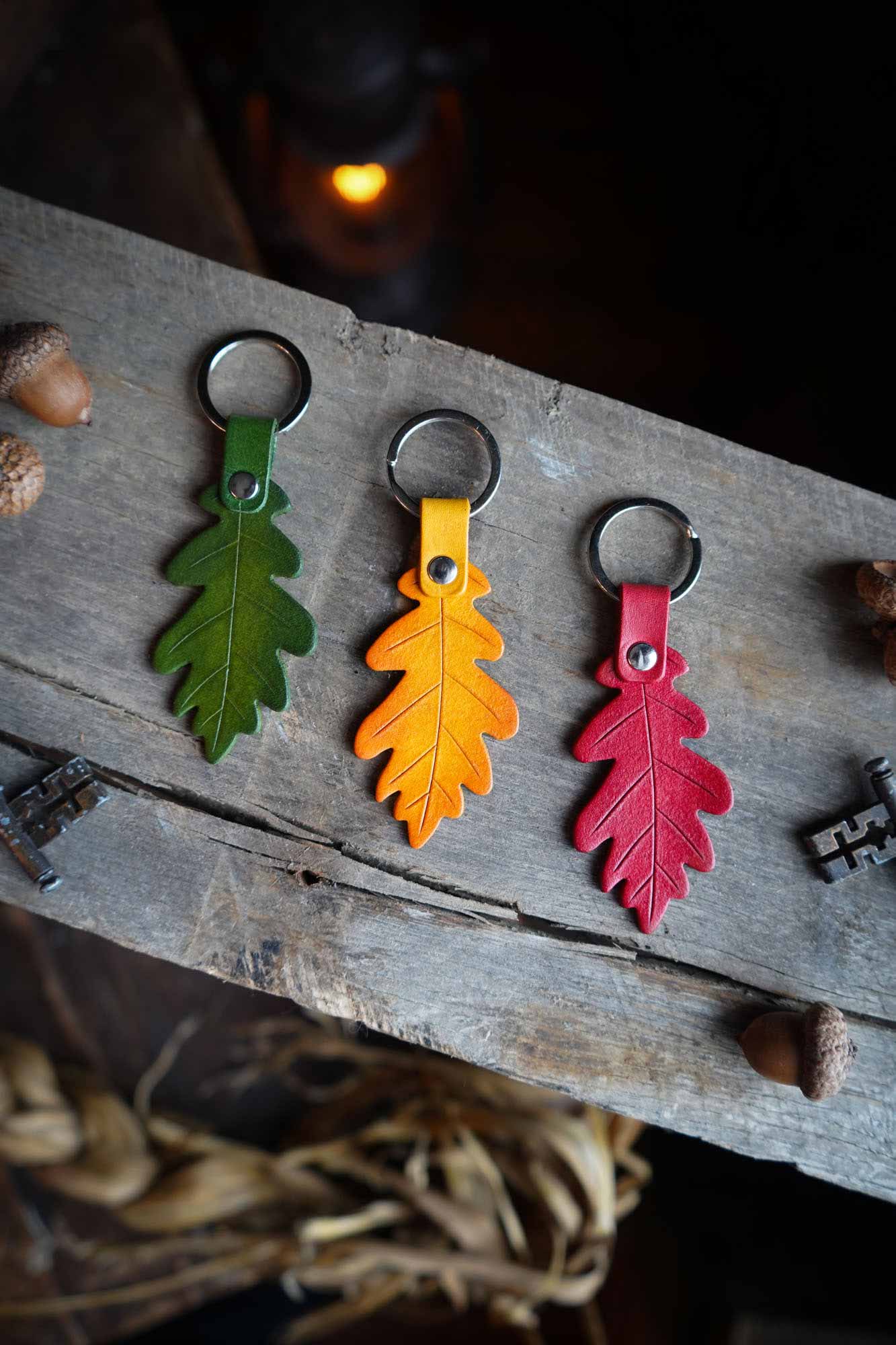 Oak Leaf Leather Keychain - Made In Canada - Hammerthreads